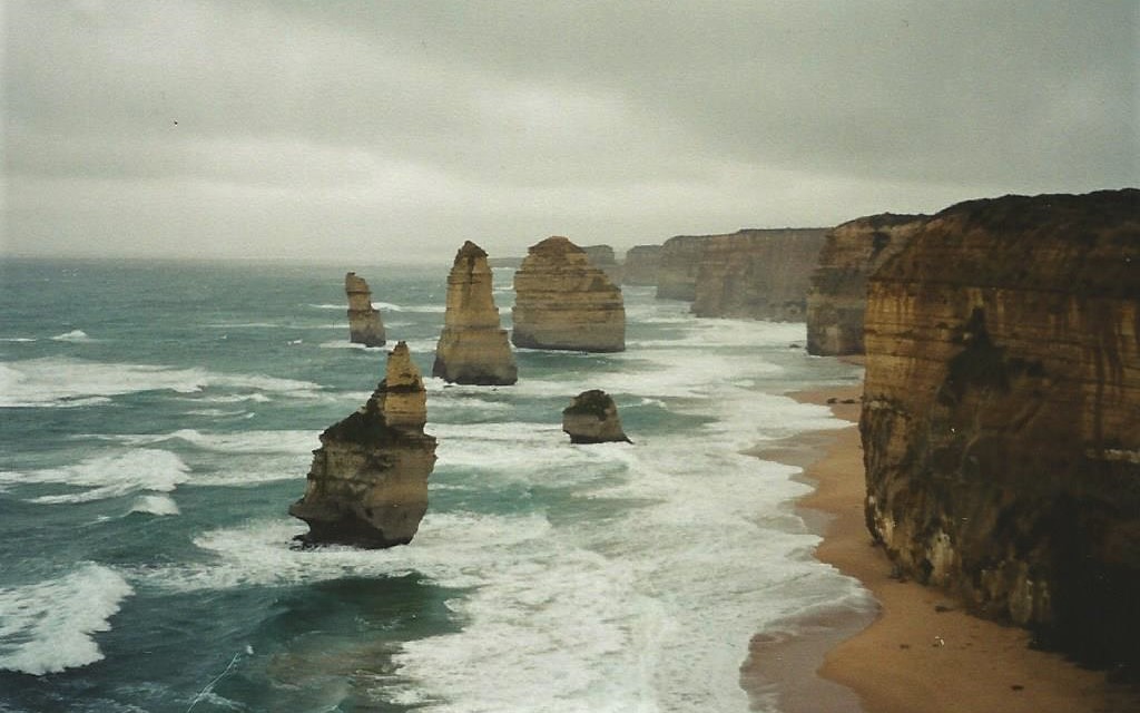 Watched by Whales in Warrnambool – Rails, Whales and Tales